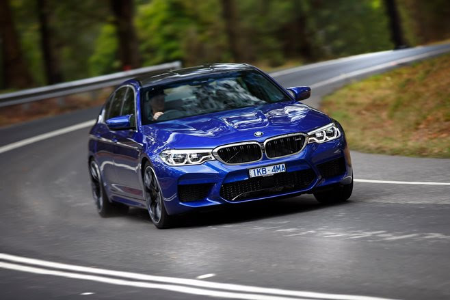 M5 Review 2018 • Peter Lloyd - Car Broker